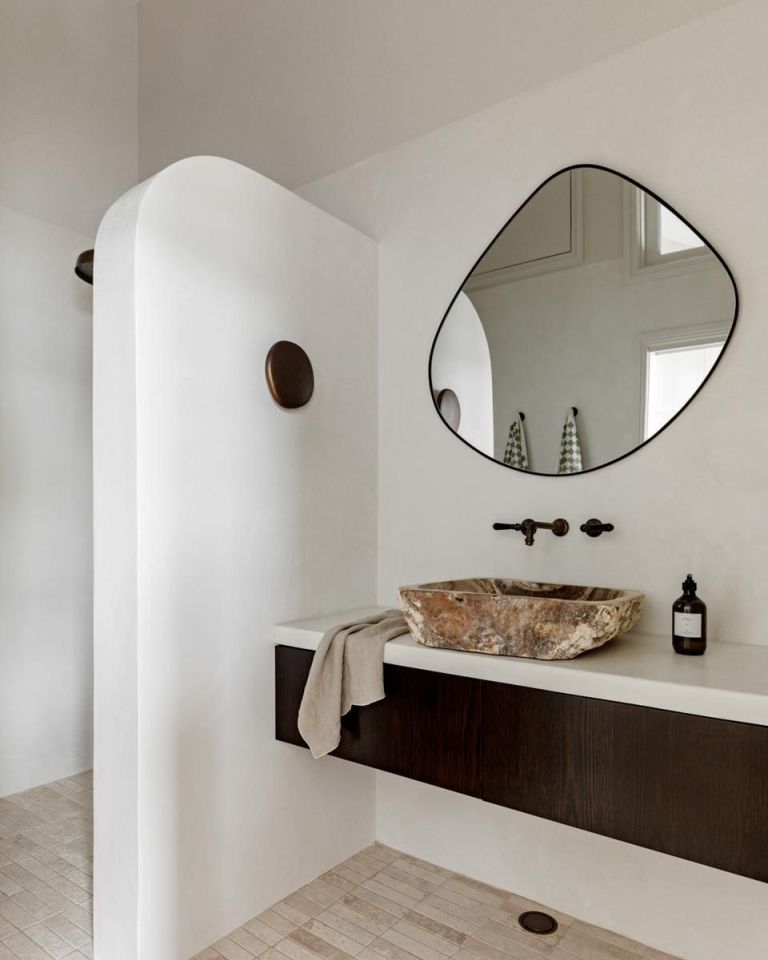 Ultimate Groutless Bathroom Guide – Jim The Bathroom Guy